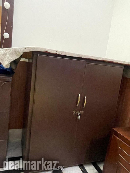 Iron table with attached cupboard - 194272 - Furniture in Islamabad ...